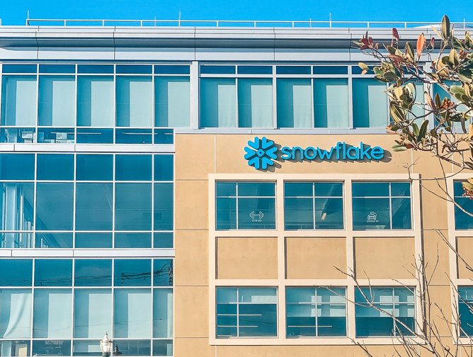 Snowflake reports Q4 results as AWS partnership expands | Business ...