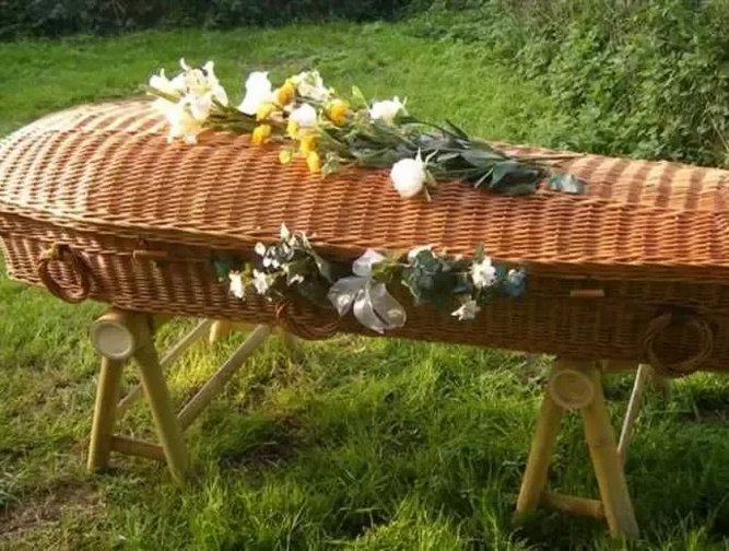 Eco-Death: How to Bury an Earth Friendly Corpse | Energy Magazine