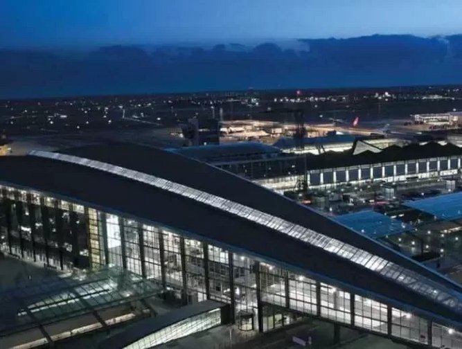 FedEx celebrates roof topping at new gateway facility in Copenhagen ...