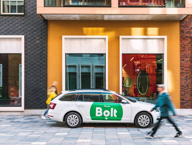 Eleport and Bolt promote EV charging and renewable energy | EV Magazine