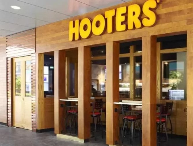 Hooters keeps abreast in Asia with Singapore expansion | Business Chief ...