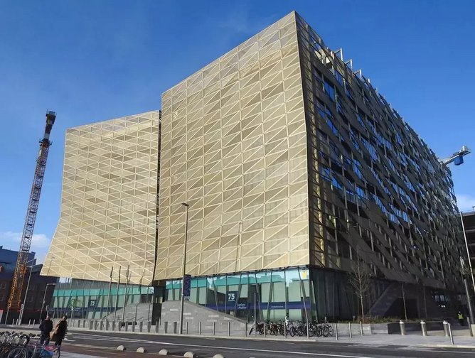 Central Bank of Ireland grants SumUp an e-money license | FinTech Magazine