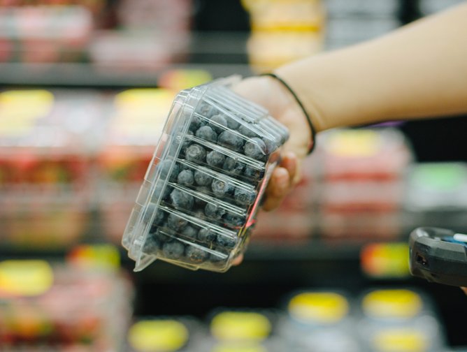 Carrefour to use blockchain technology to trace food through supply ...