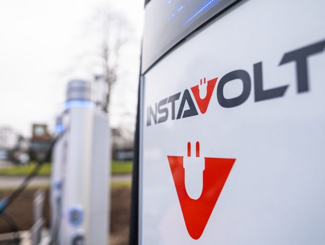 Will InstaVolt simplify electric vehicle charging processes? | EV Magazine
