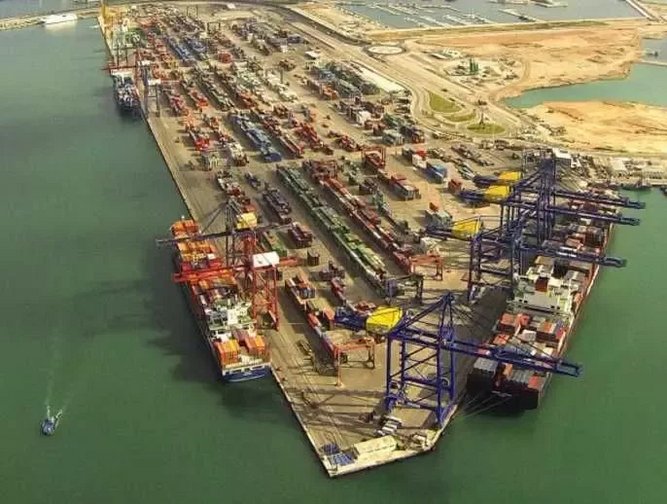 New shipping alliance formed to rival Maersk and Mediterranean Shipping ...