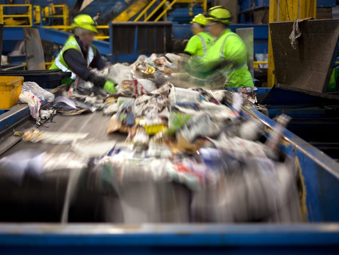 How AMP Robotics is applying AI and robotics to recycling | Technology ...