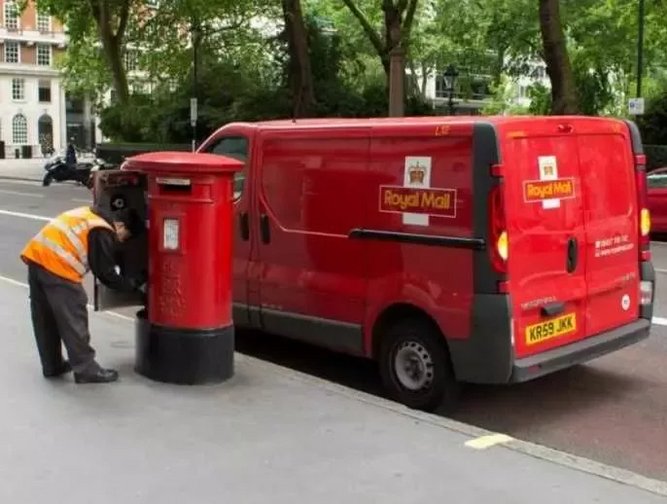 Royal Mail shows how it is evolving to ecommerce needs at home and ...