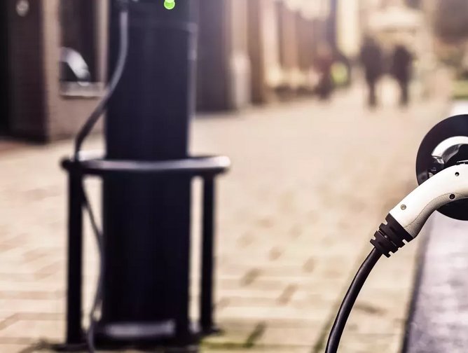 Igloo Energy launches app to reduce Tesla charging emissions by 20% ...