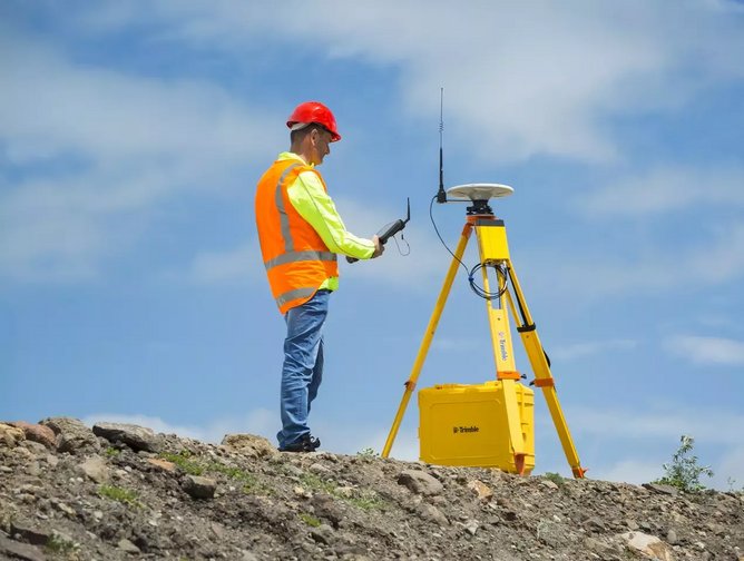 Trimble Modular Receiver boosts field positioning | Construction Digital
