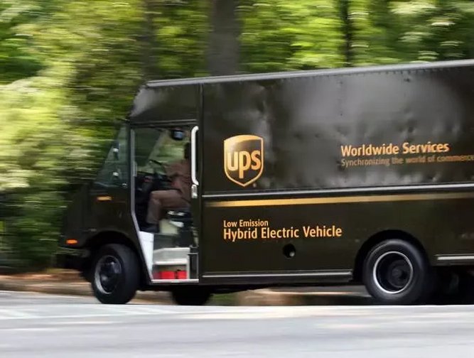 UPS unveils plan to "aggressively pursue new sustainability goals ...