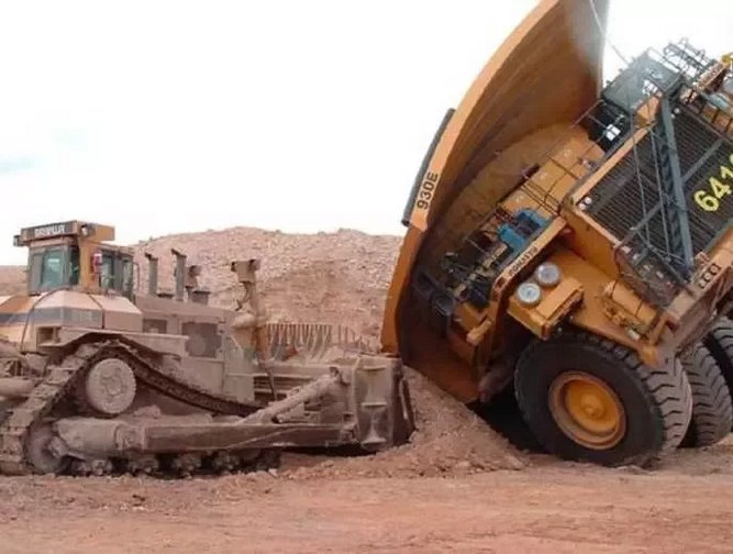 [VIDEO] When Things Go Very Wrong for Mining Equipment | Mining Digital