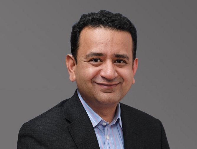 Former Infosys President Joshi to become Tech Mahindra CEO | Technology ... Former Infosys President Joshi to become Tech Mahindra CEO | Technology ...