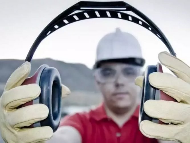 Health and safety 101: How to protect your contractors against on-site ...