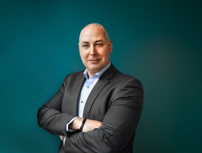 Roger Sueess | Sustainability Magazine