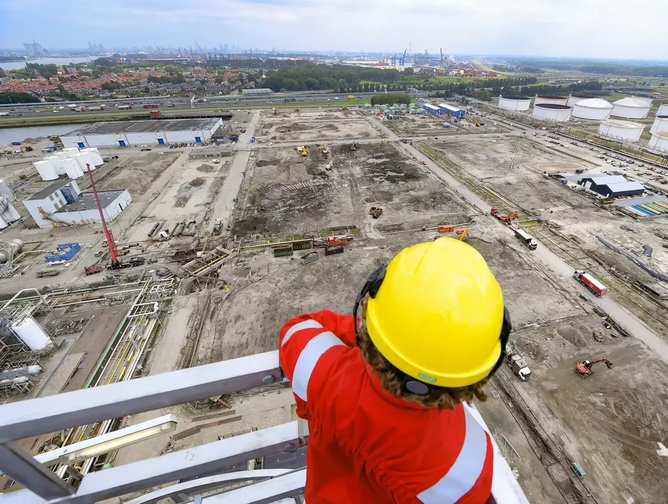 Shell picks Worley for Netherlands low-carbon fuels project | Energy ...