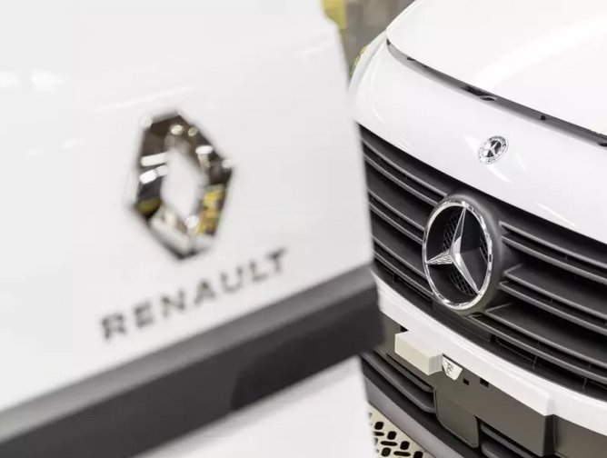 Renault Group: Inside the Maubeuge Factory | Manufacturing Digital