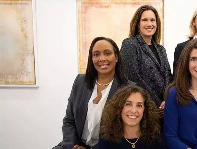 First Women’s Bank taps Fiserv to serve ‘women’s economy’ | FinTech ...