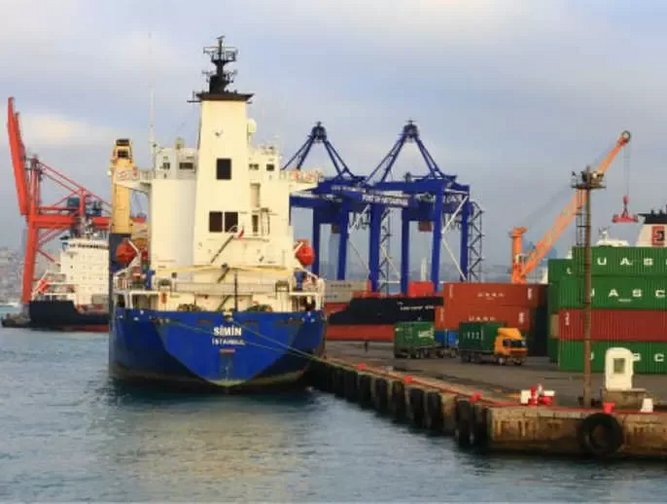 United Arab's $2billion order for new Hyundai vessels | Supply Chain ...