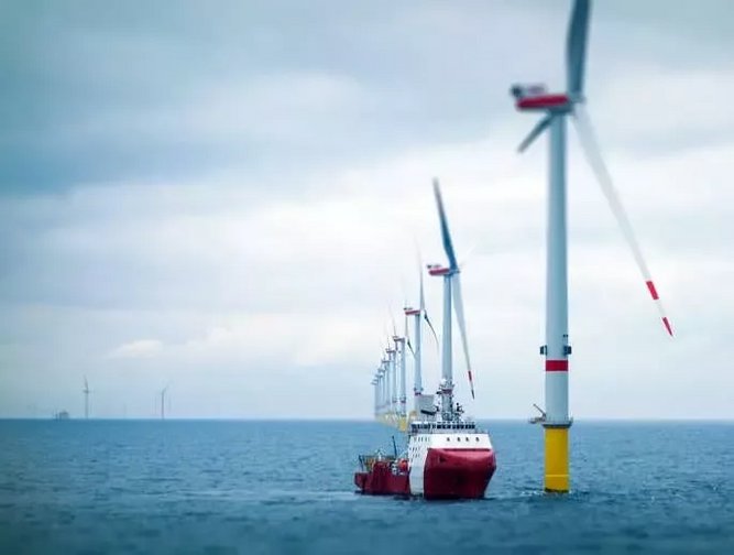Shell invests in offshore wind power with Eolfi acquisition ...