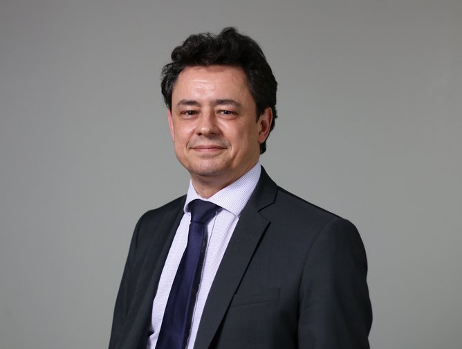 Denis Stasinski | FinTech Magazine