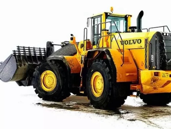 [VIDEO] LEGO Designers Build Giant Volvo L350F Wheel Loader | Mining ...