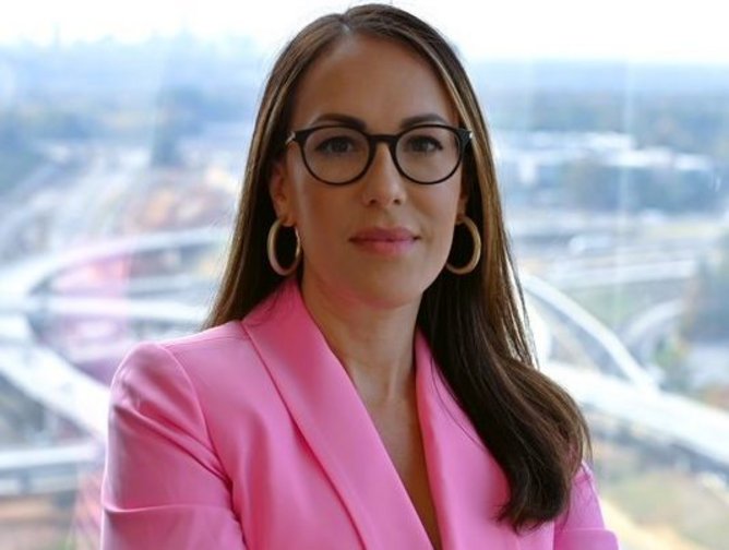 April Solano, from musical theater to an insurance career | March8