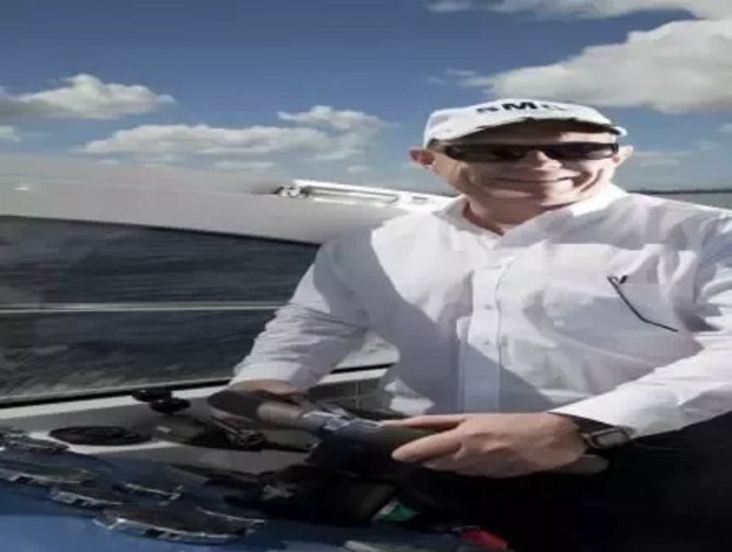 Howard Blake - from one-man start-up to multi-million conglomerate ...