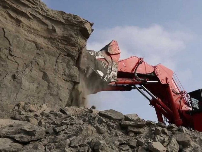 Hitachi -First EX8000E-6 electric-drive hydraulic excavator in China ...