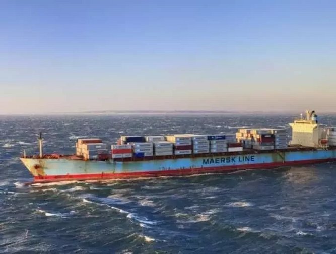 Falling freight rates leave dent on Maersk profit margins | Supply ...