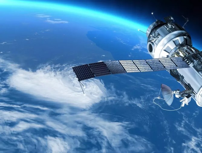 Lloyds uses earth observation technology in MIS partnership | InsurTech ...