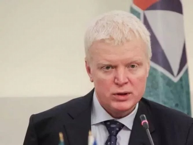 ALROSA CEO Steps Down Amid Health Concerns | Mining Digital