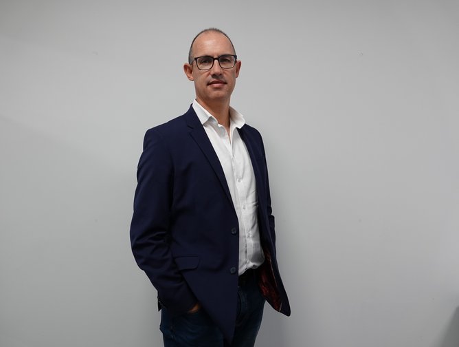 Robert Heneke | Technology Magazine