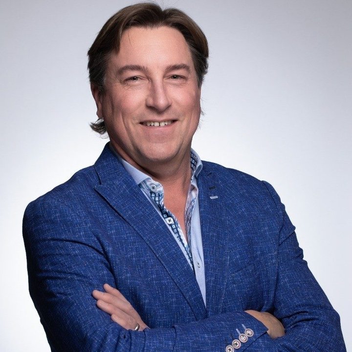 Chris Crosby | Cyber Magazine