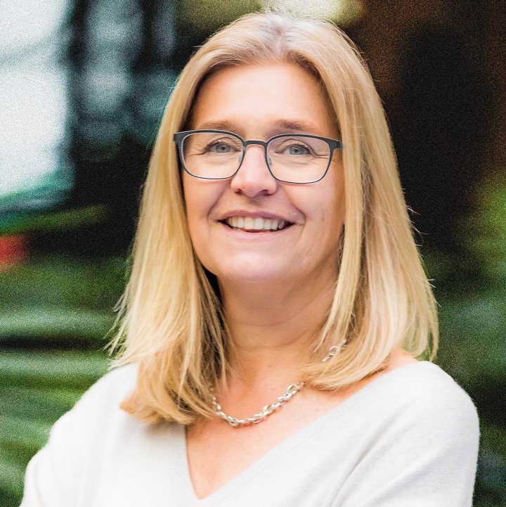 Amanda Davies | Data Centre Magazine