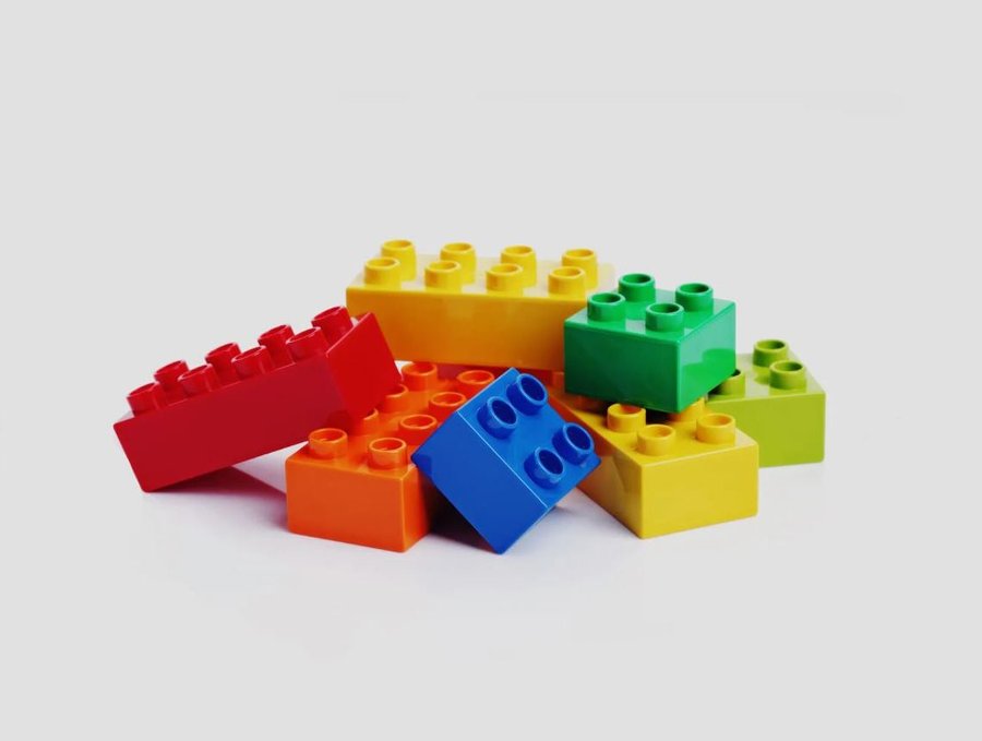 Inside LEGO's Mass Balance Approach | Manufacturing Digital