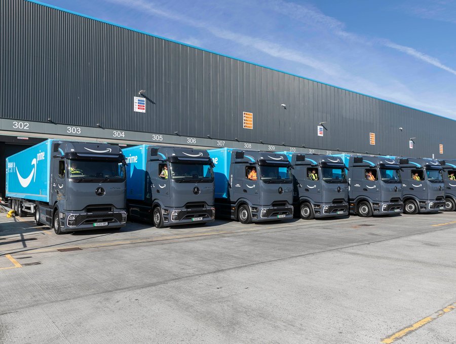 How Is Amazon's eHGV Fleet Decarbonising UK Logistics? | Energy Digital